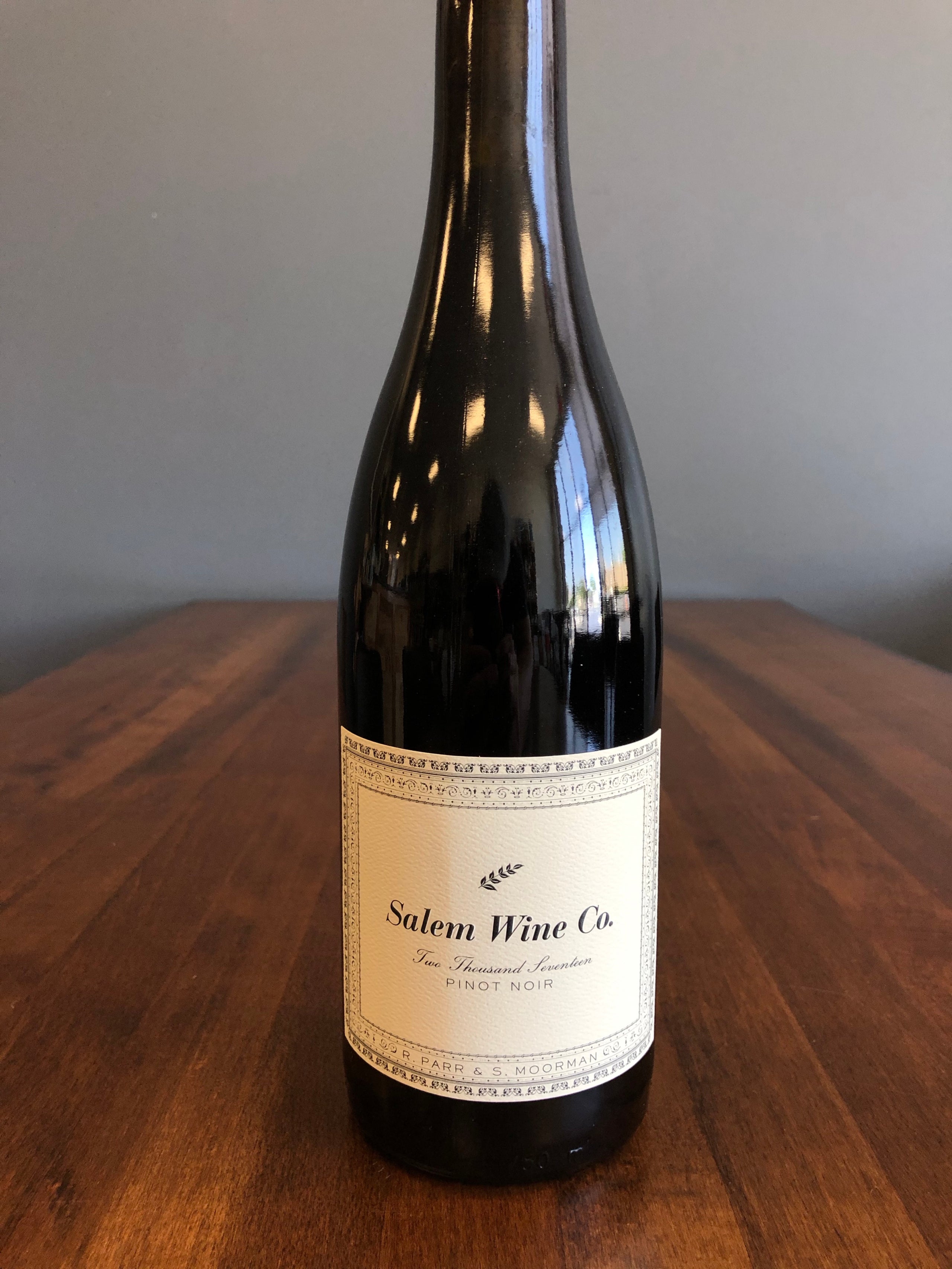Salem Wine Co Pinot Noir | The LoadedGrape